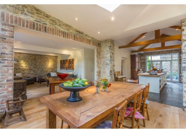Devon Farmhouse | Party House To Rent | Devon, Sleeps 16