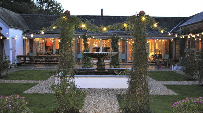 Large Party Houses To Rent UK | The Big House Co